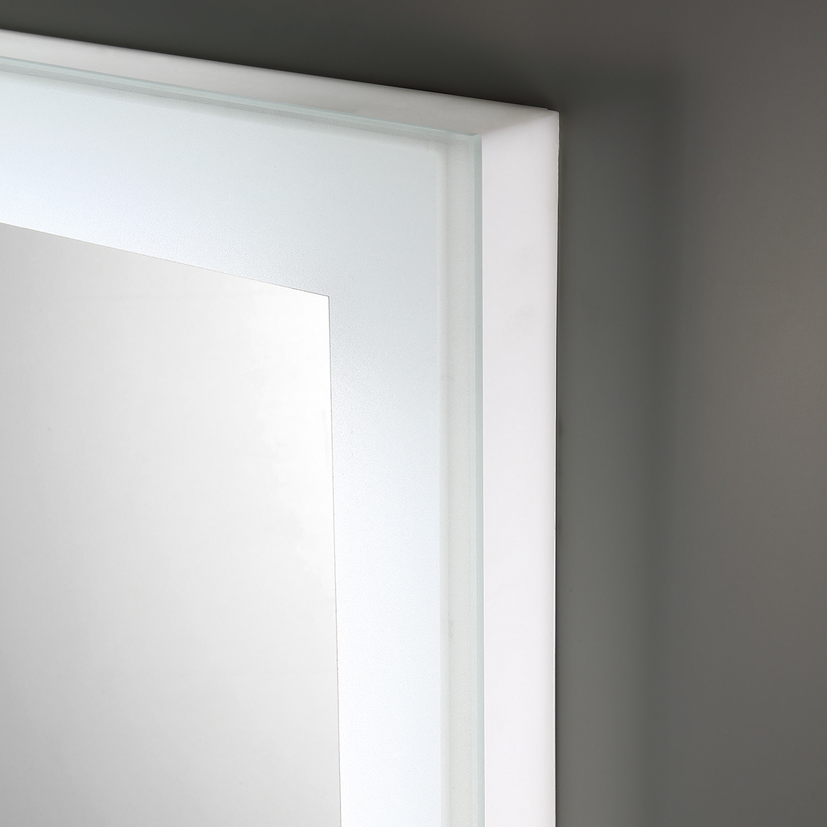 LED SQUARE MIRROR | Fischer Gambino